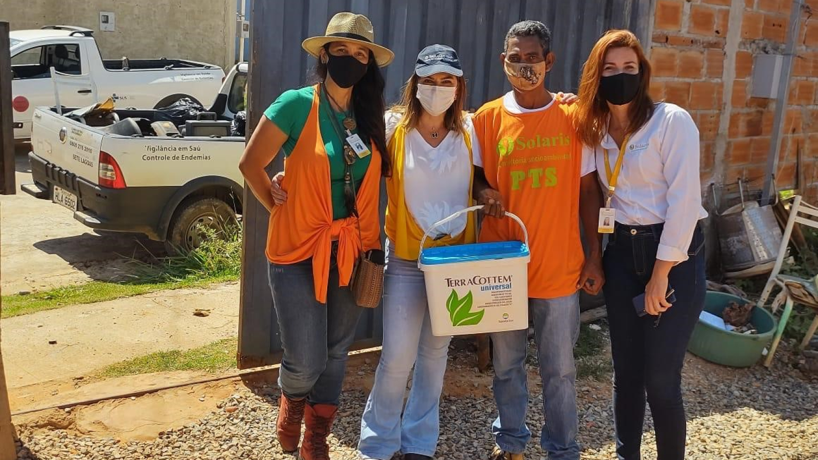 Planting trees and cleaning up backyards to prevent dengue fever ...